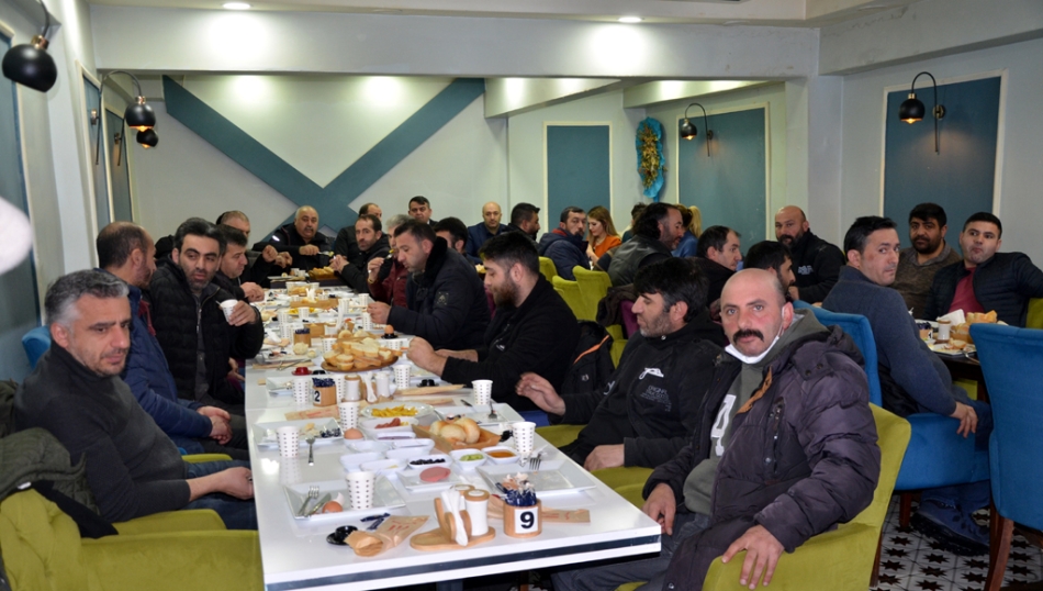 ESOB ADAYI DENİZ ÖZER’DEN GÖVDE GÖSTERİSİ - Ardahan Haber